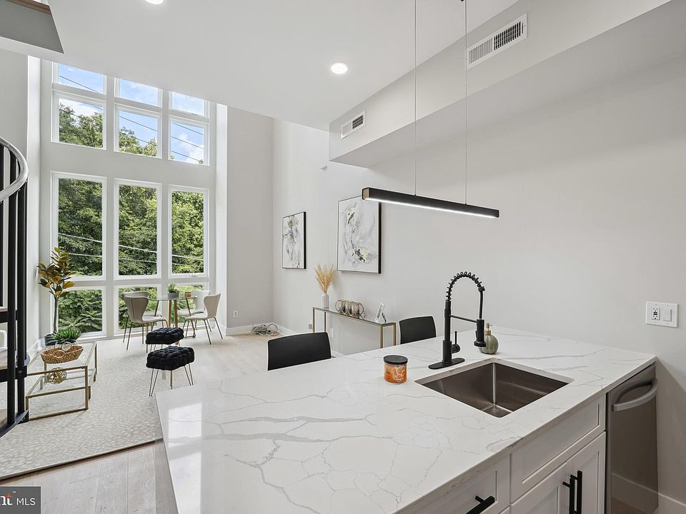 2213 M St NE #3, Washington, DC 20002 | Zillow