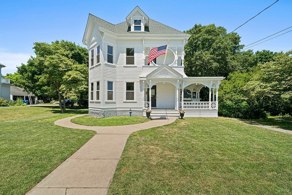 94 Park Ave, Whitman, MA 02382 | Zillow