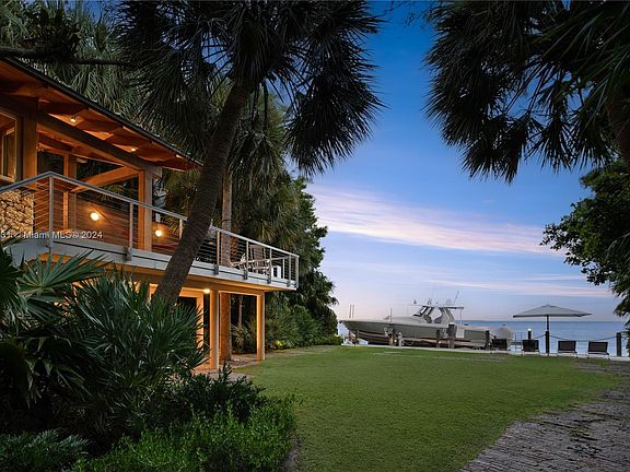 3585 Anchorage Way, Miami, FL 33133 | MLS #A11614931 | Zillow