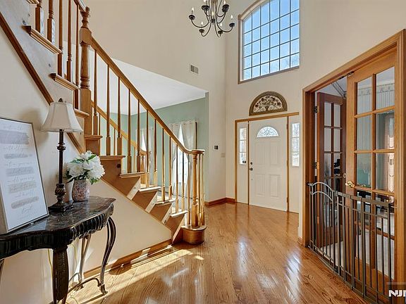 5 Noble Ct #1438, Long Valley, NJ 07853 | MLS #26009890 | Zillow
