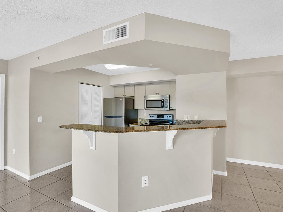2929 NW Adriatic Ln Jensen Beach FL | Zillow