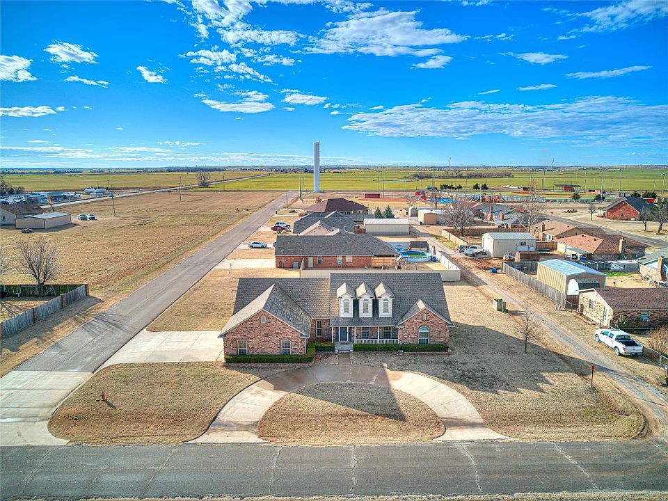 202 W 4th St, Calumet, OK 73014 | Zillow