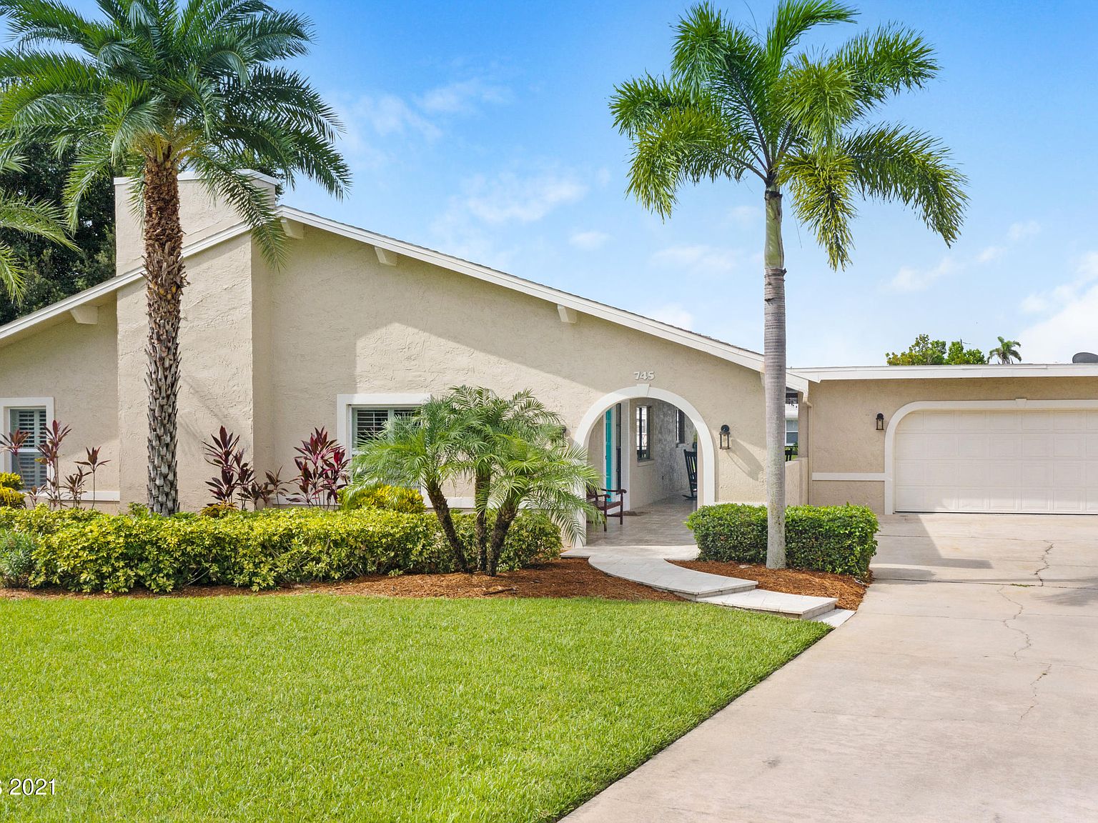 745 Lakewood Cir, Merritt Island, FL 32952 | Zillow