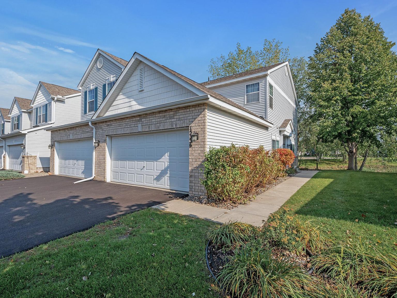 15336 Flower Way #194, Saint Paul, MN 55124 | Zillow