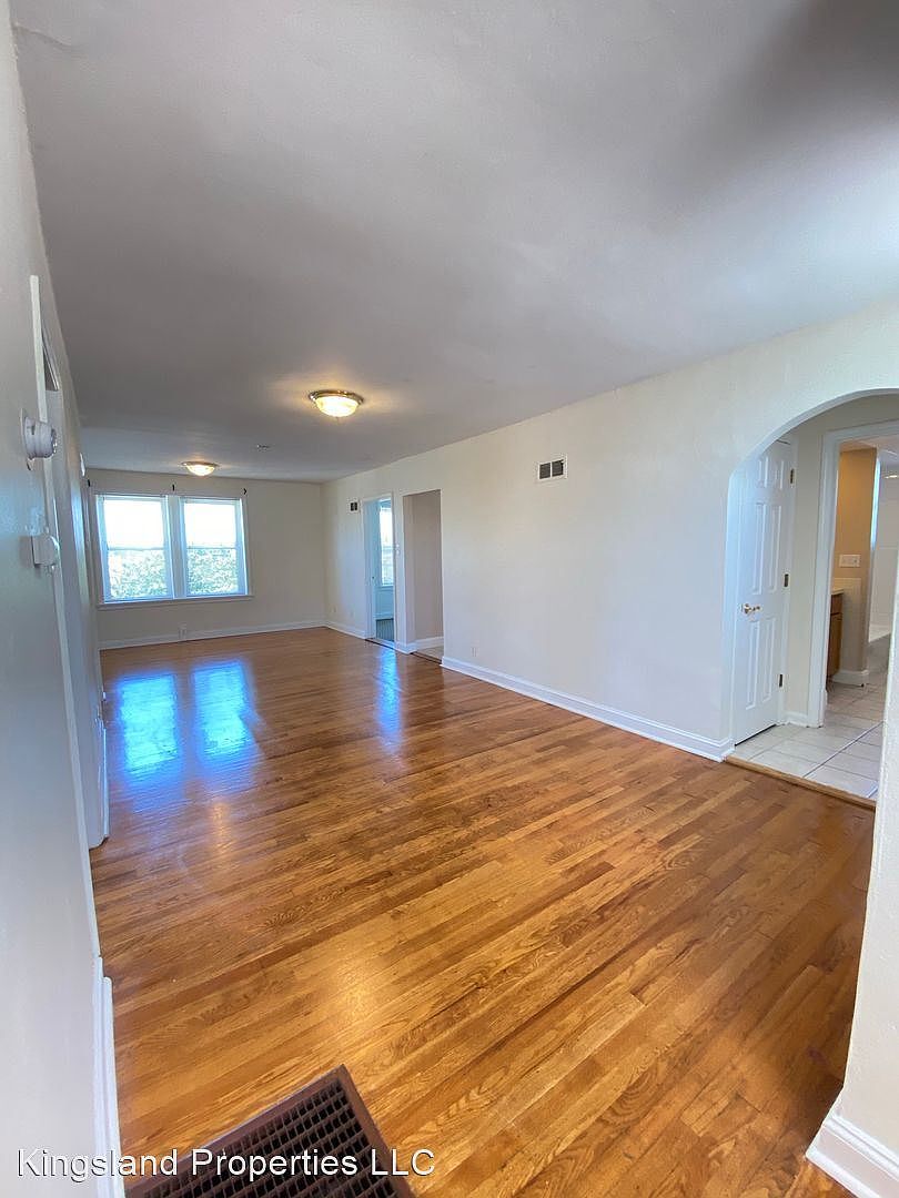 5755-5761 Chippewa St #5761-A, Saint Louis, MO 63109 | Zillow