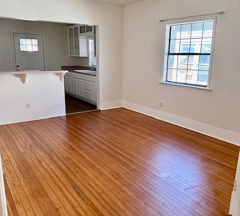 704 N 2nd St #1, Temple, TX 76501 | Zillow