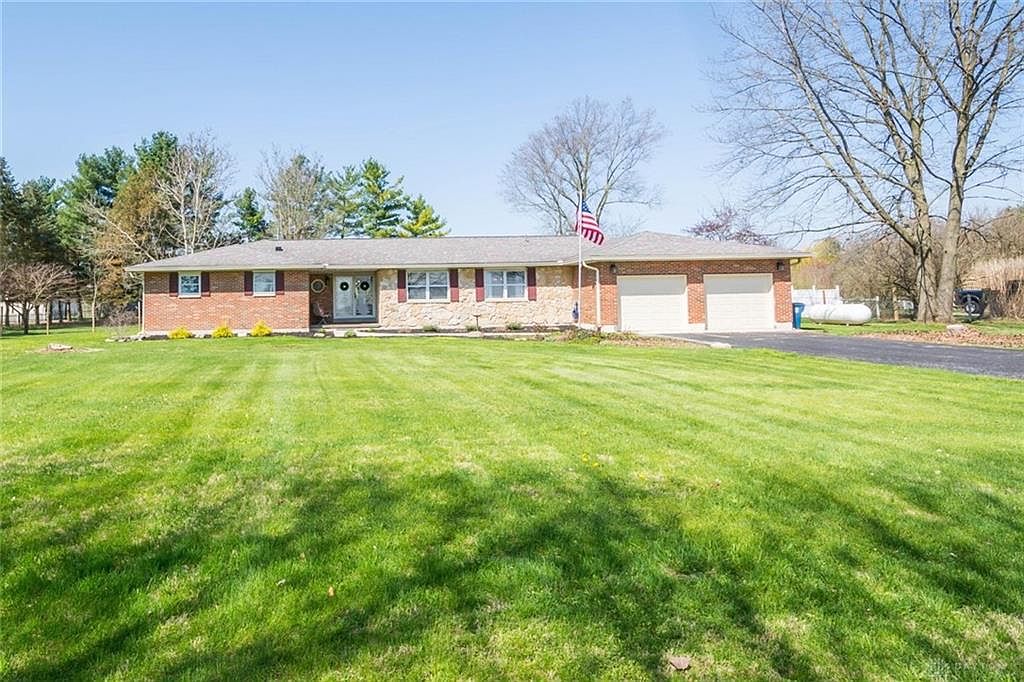10669 Haber Rd, Englewood, OH 45322 | Zillow
