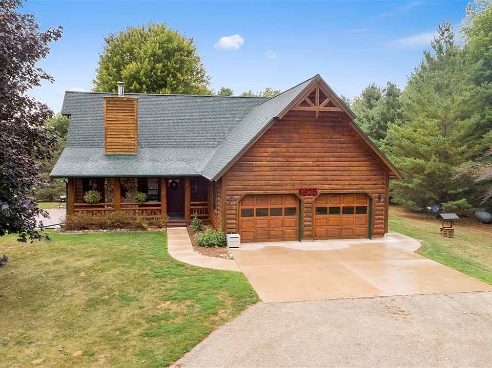4825 Steelhead Run, Oconto, WI 54153 | Zillow