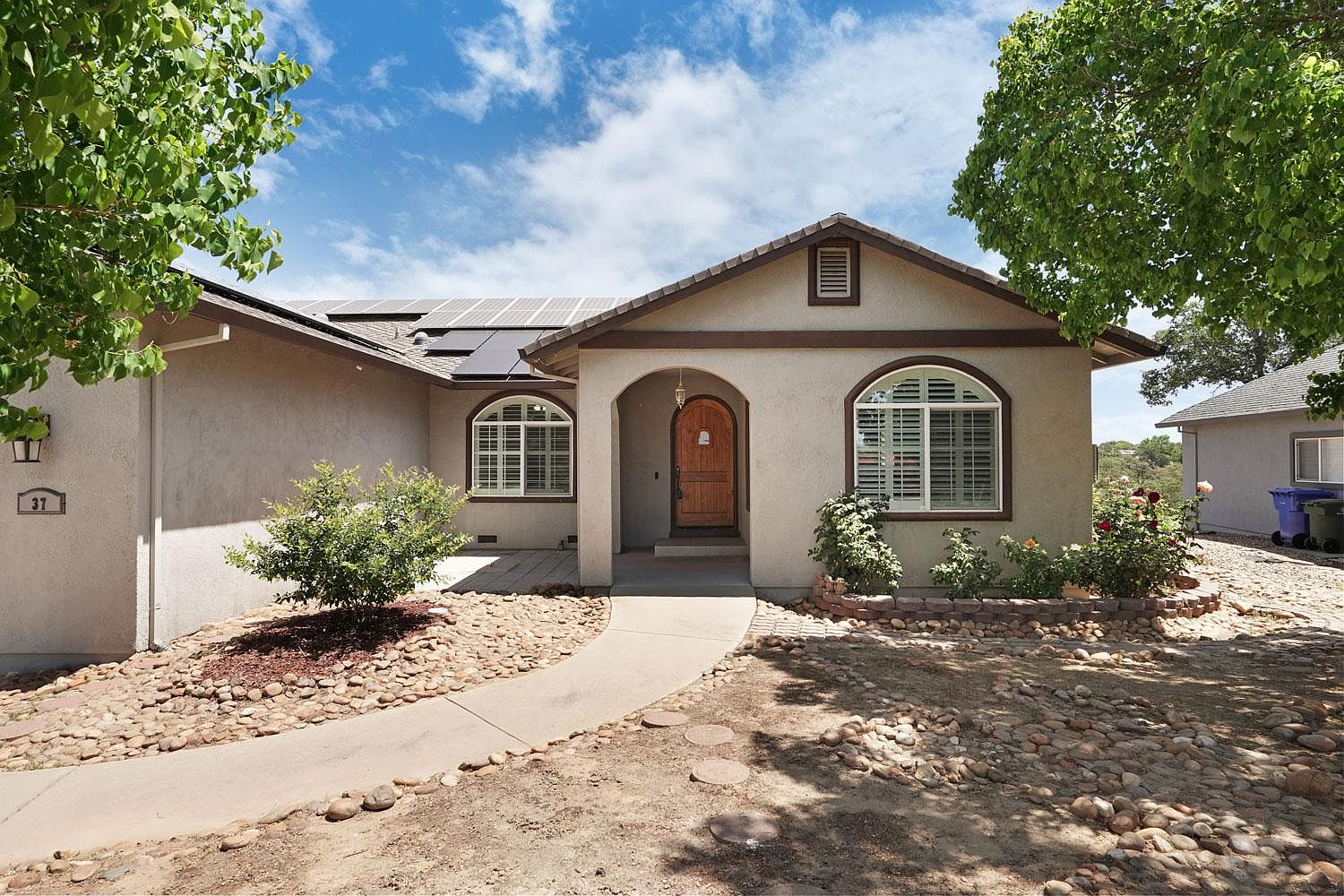 37 Wallace Lake Dr S, Wallace, CA 95254 | Zillow