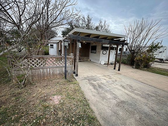 2240 S Bentsen Palm Dr, Palmview, TX 78572 | Zillow