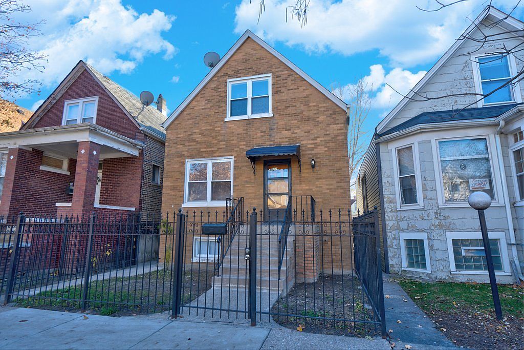 4027 W 25th St, Chicago, IL 60623 | Zillow