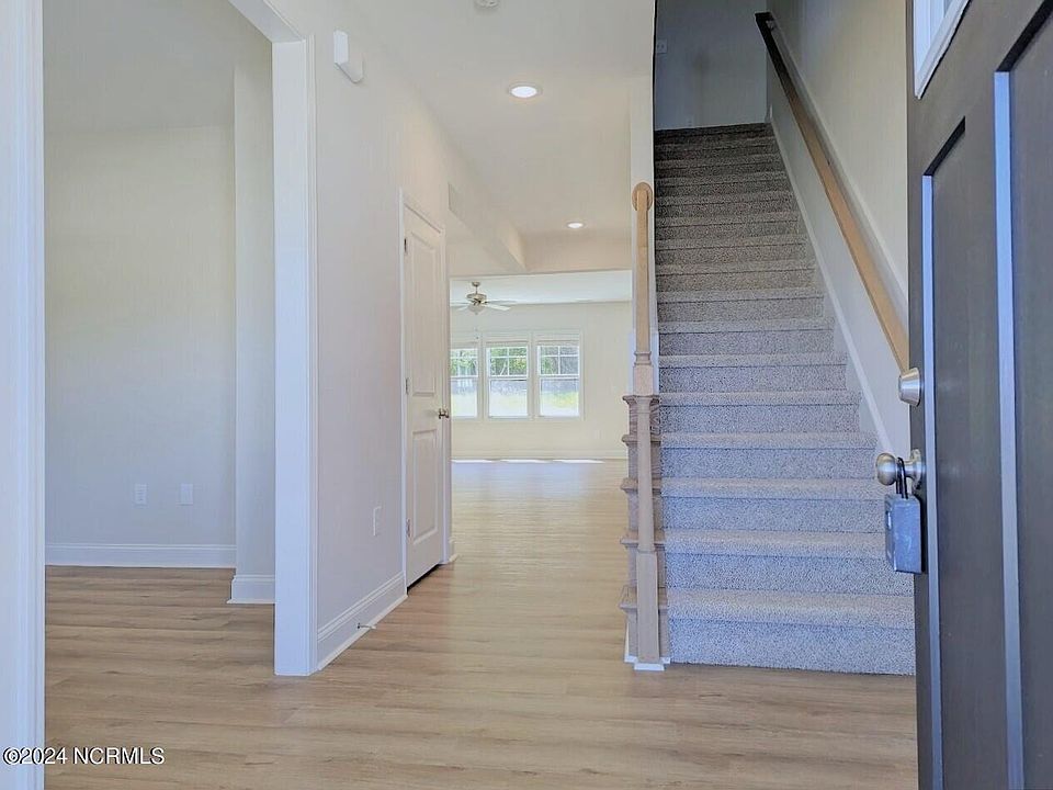 291 Burnside Drive, Raeford, NC 28376 | Zillow