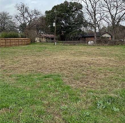 20 Lenora Dr, Hearne, TX 77859 | Zillow