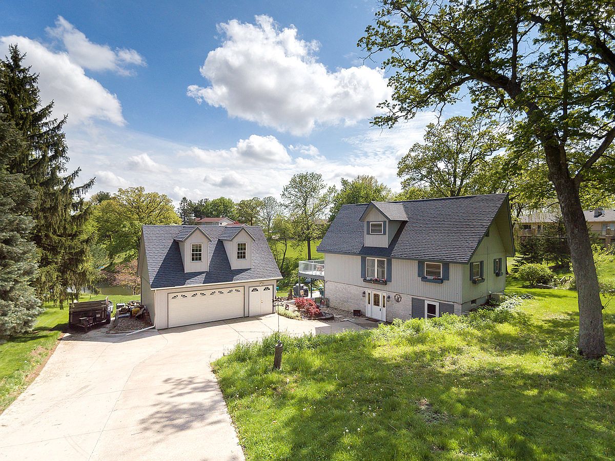 19 Lake Lynnwood, Lynn Center, IL 61262 | Zillow