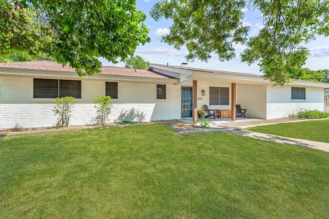 1005 Meadowlark Ln, Stephenville, TX 76401 | Zillow