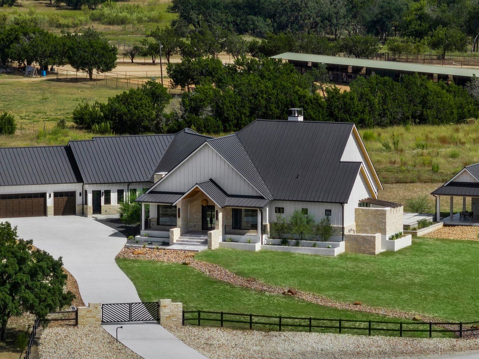 2552-2552 C McGregor Ln, Dripping Springs, TX 78620 | MLS #8604438 | Zillow