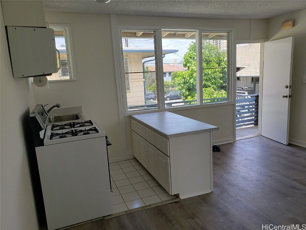 607 Isenberg St APT 7, Honolulu, HI 96826 | Zillow