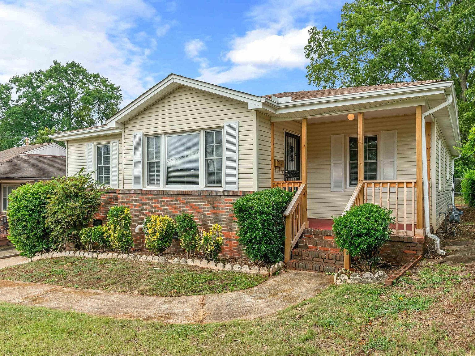 1304 Mims St SW, Birmingham, AL 35211 | Zillow