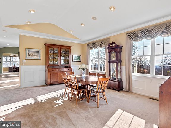 221 Kendig Ln, Coatesville, PA 19320 | Zillow