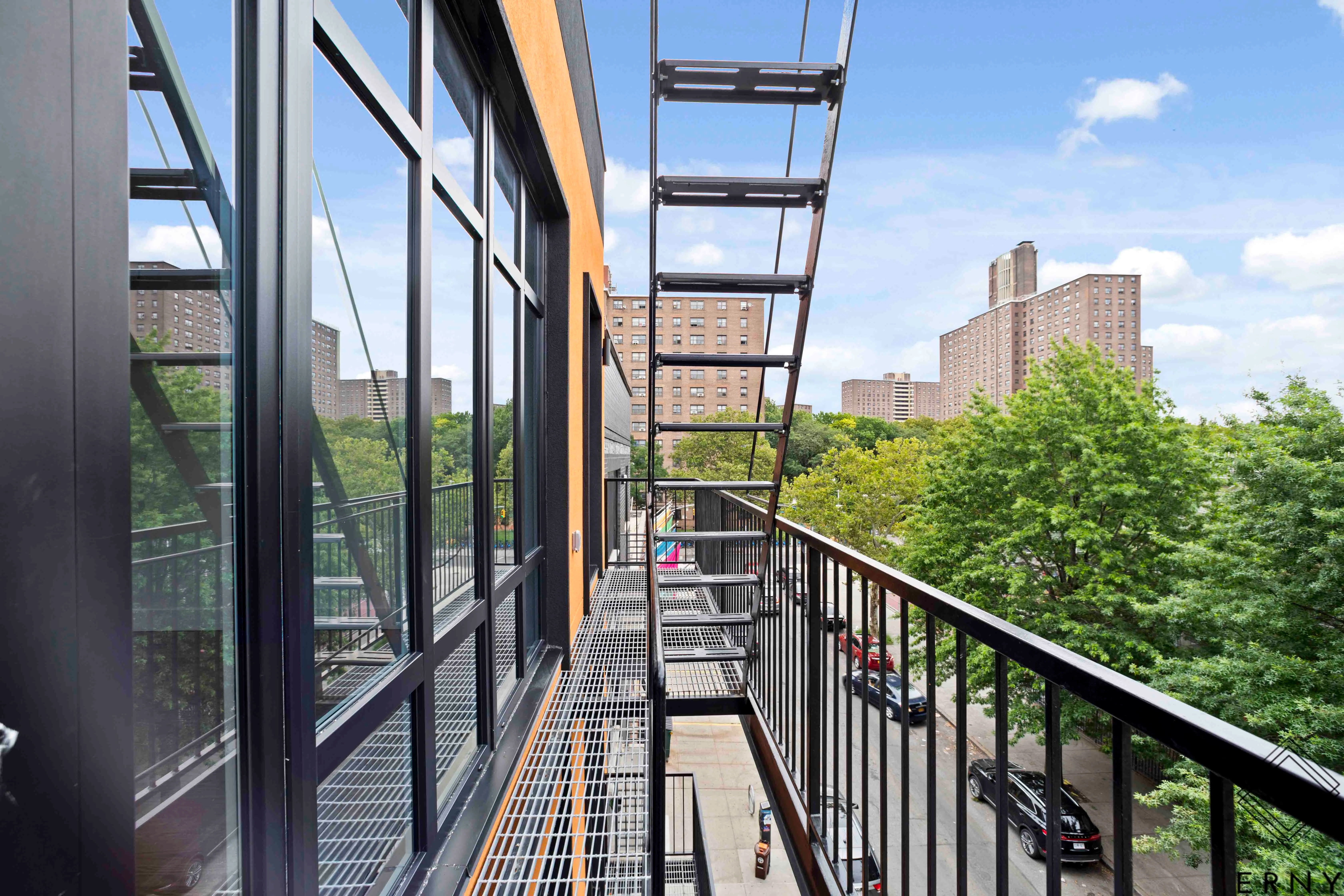101 Varet Street #3M in Williamsburg, Brooklyn | StreetEasy