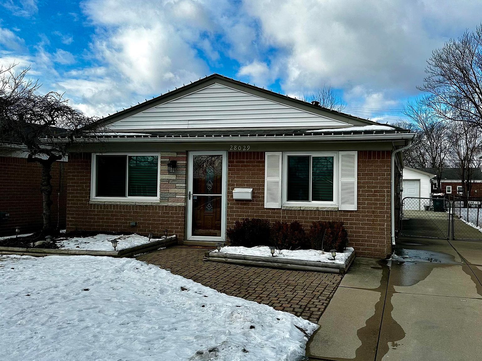 28029 Elmdale St, Saint Clair Shores, MI 48081 | Zillow