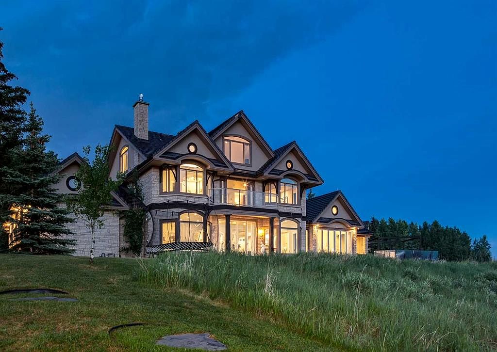 85 E Wolfwillow Ln SW, Rocky View County, AB T3Z 1B4 | MLS #A2060951 ...