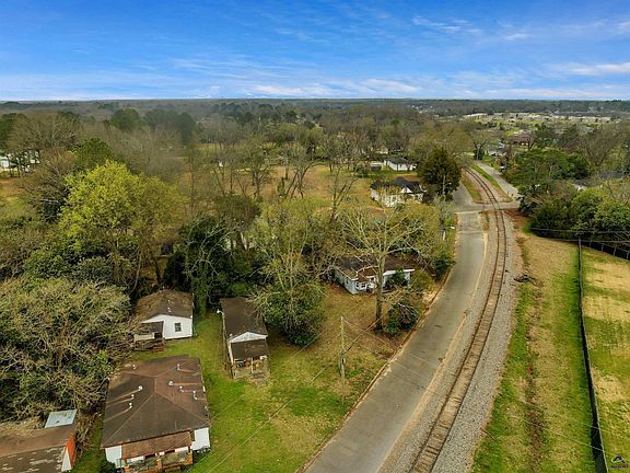 113 Perry Railroad St, Fort Valley, GA 31030 | MLS #232358 | Zillow