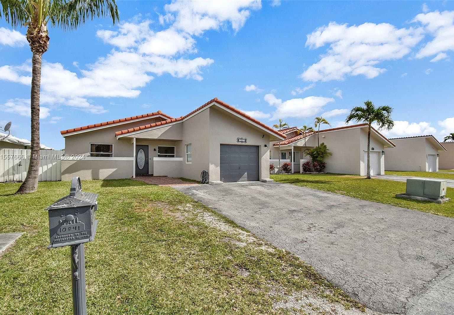 10841 SW 159th Ter, Miami, FL 33157 | MLS #A11557666 | Zillow