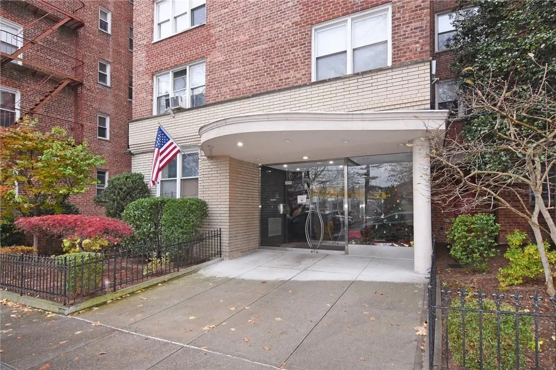 4295 Webster Avenue #1K in Woodlawn, Bronx | StreetEasy