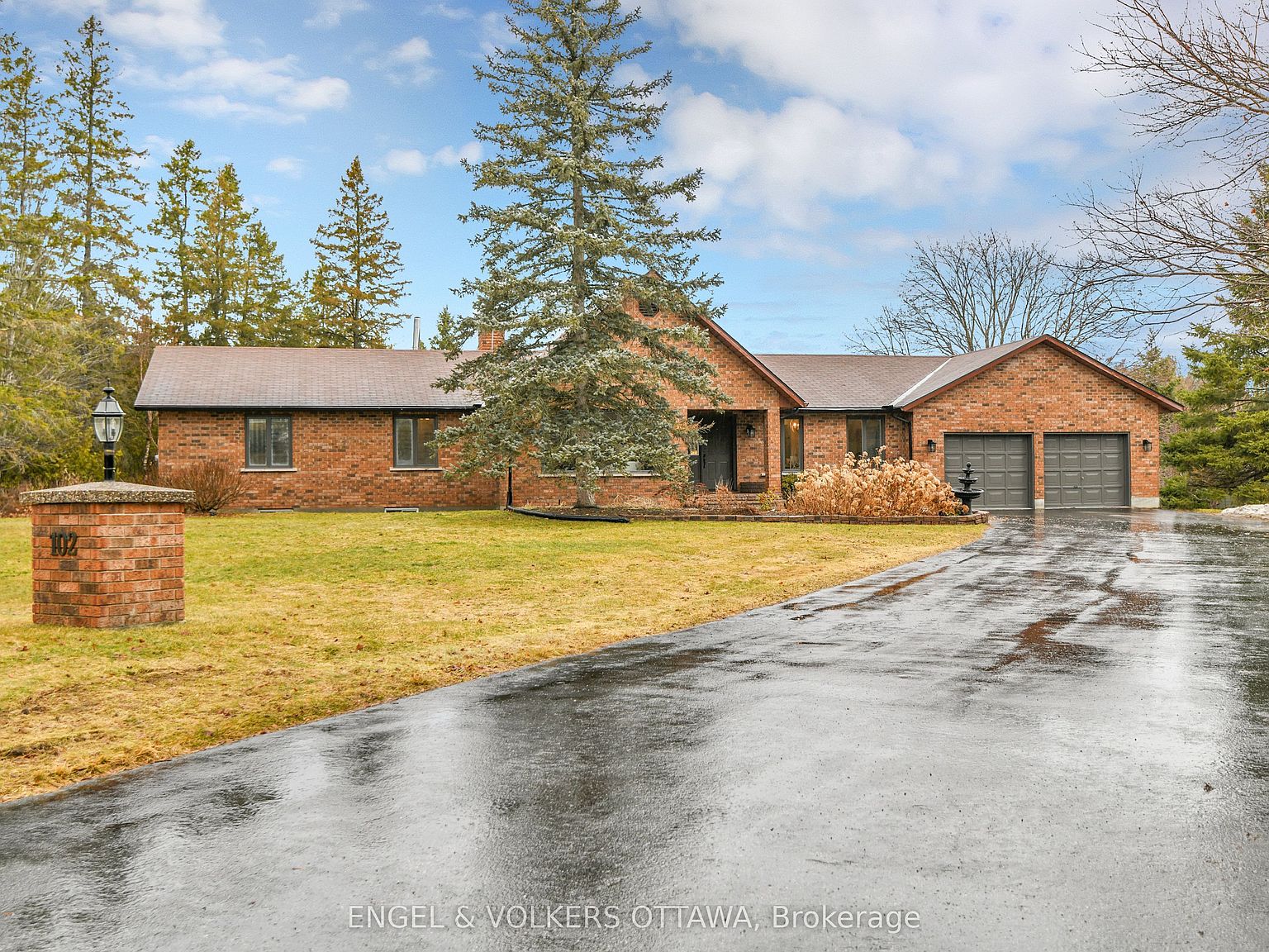 102 Delaney Dr, Ottawa, ON K0A 1L0 | MLS #X12034411 | Zillow