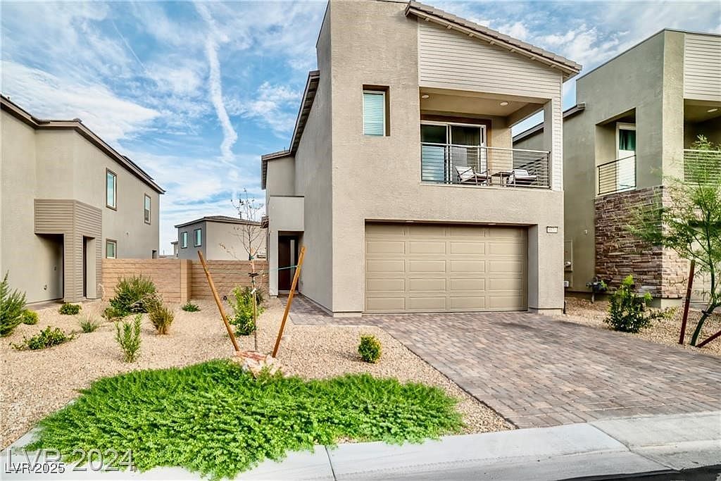 8830 Roadrunner Ravine St, Las Vegas, NV 89166 | Zillow