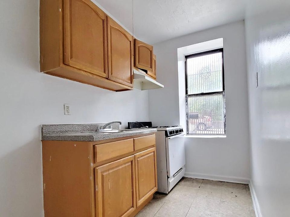 2181 Grand Ave APT 3B, Bronx, NY 10453 | Zillow