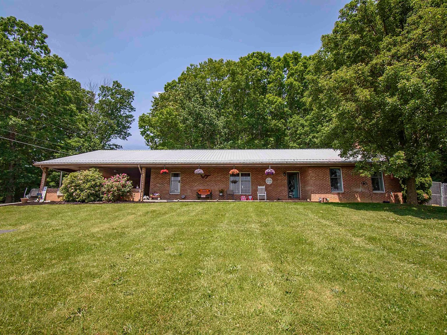 4521 Draper Valley Rd, Draper, VA 24324 | Zillow