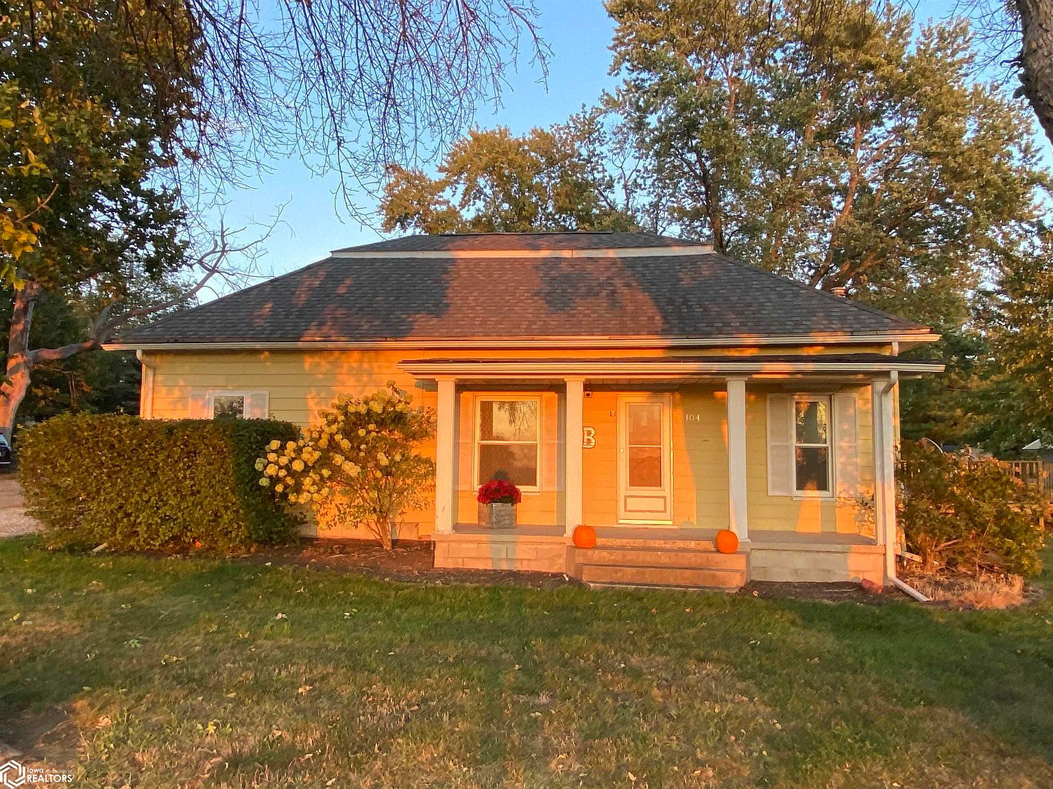 104 1st Ave, Bayard, IA 50029 | Zillow