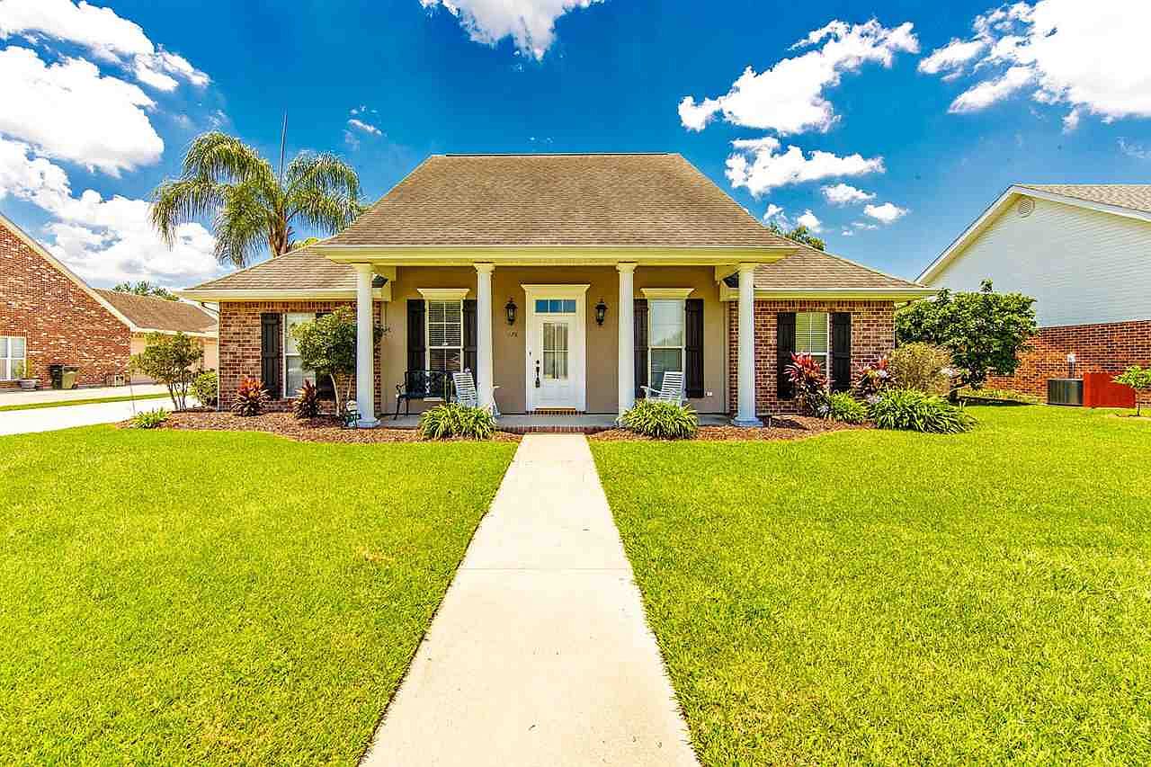 176 Lake Penchant Ct, Houma, LA 70360 | Zillow