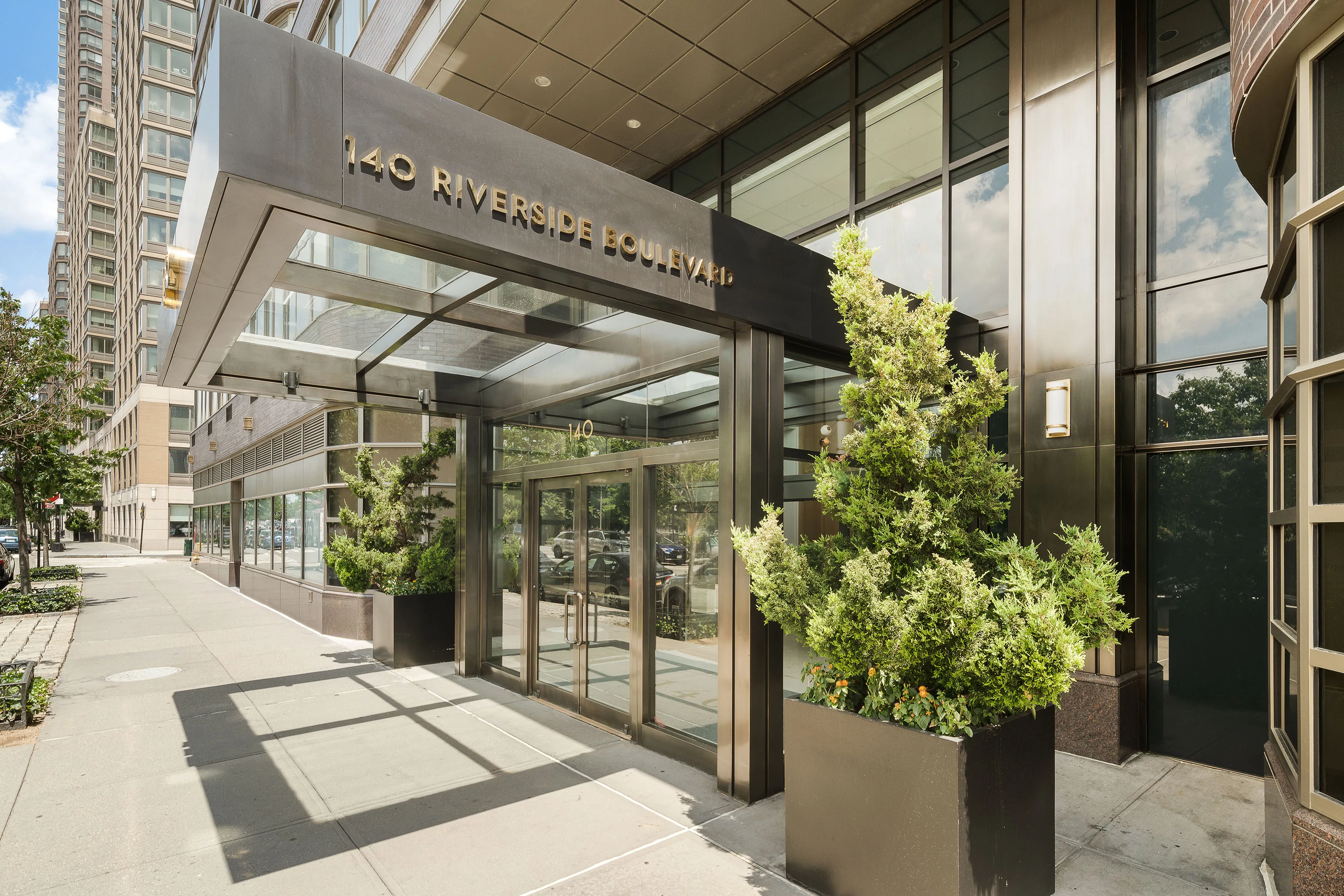 140 Riverside Boulevard in Lincoln Square : Sales, Rentals, Floorplans ...