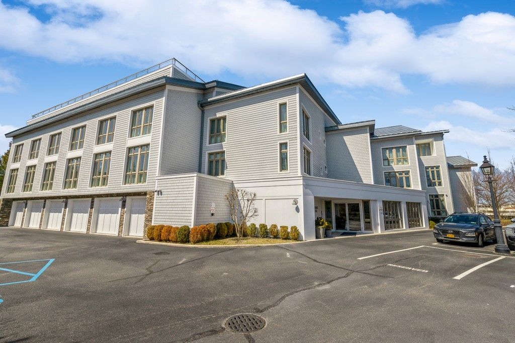 21 West Water St Unit 2D, Sag Harbor, NY 11963 | Out East