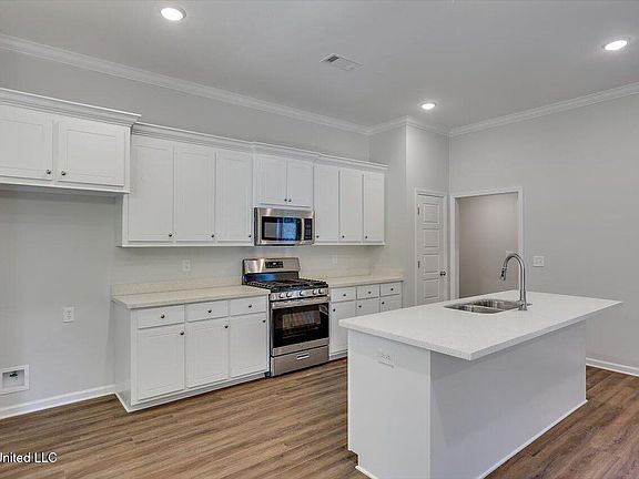 2061 Pebble Creek Dr, Brandon, MS 39042 | Zillow