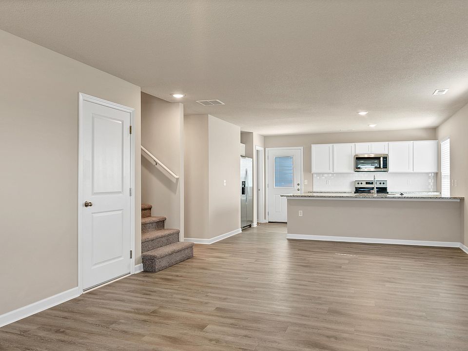 2730 S Cypress St, Wichita, KS 67210 | Zillow