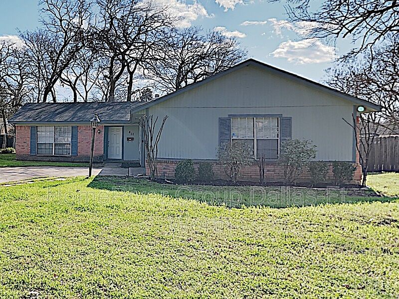 411 Gulledge Ln, Dallas, TX 75217 | Zillow