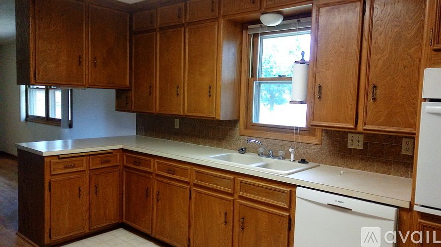 1660 N Timothy Ln, Wichita, KS 67212 | Zillow 1660 N Timothy Ln, Wichita, KS 67212 | Zillow