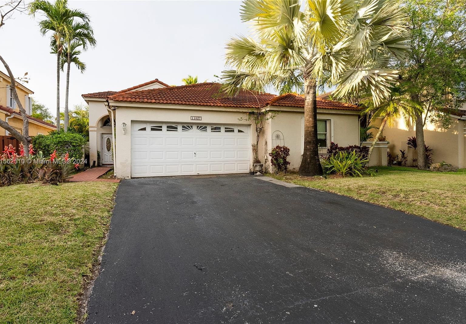 11827 SW 90th Ter, Miami, FL 33186 | Zillow