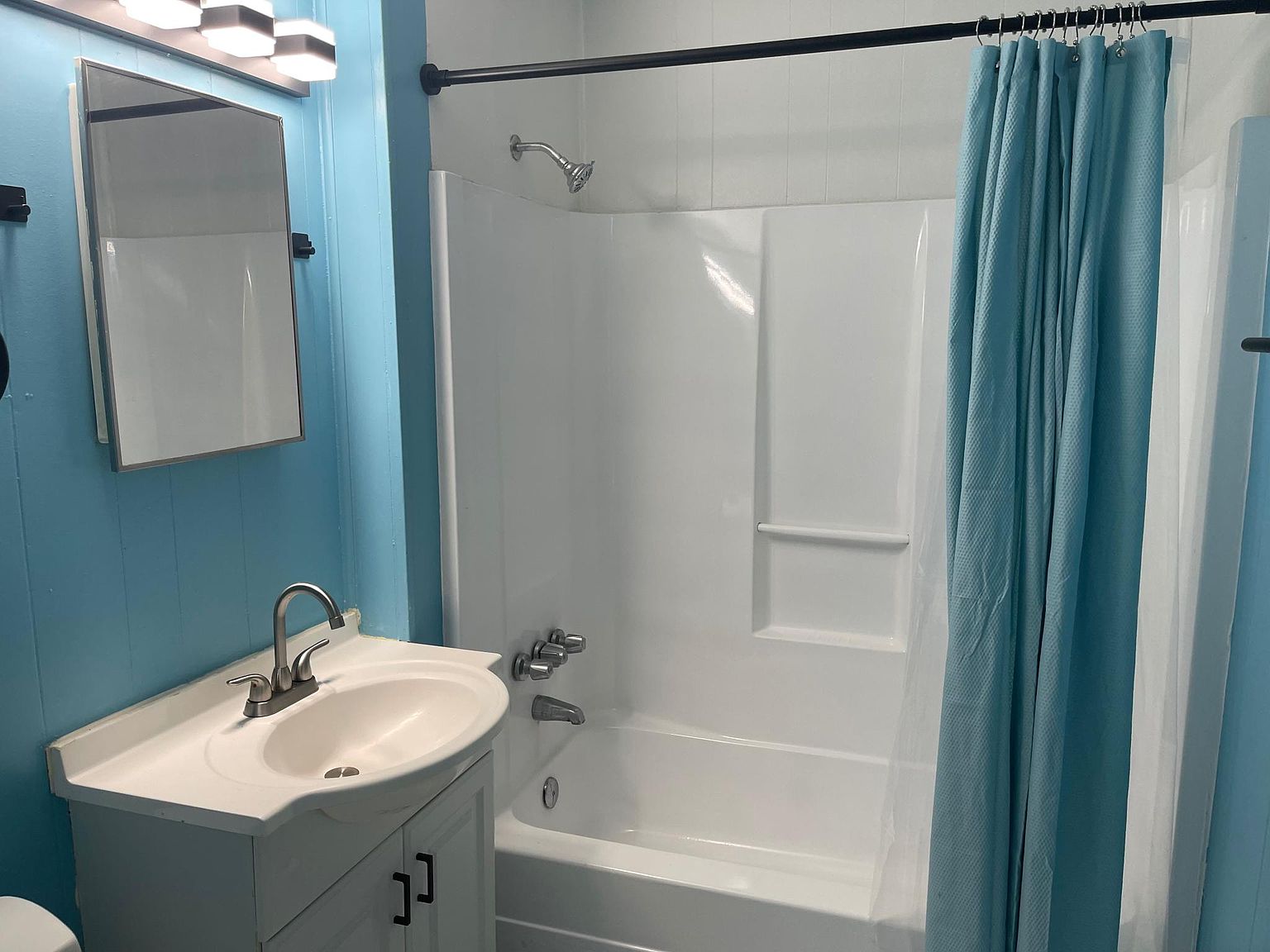 1814 Broadway APT 12, Kerrville, TX 78028 | Zillow