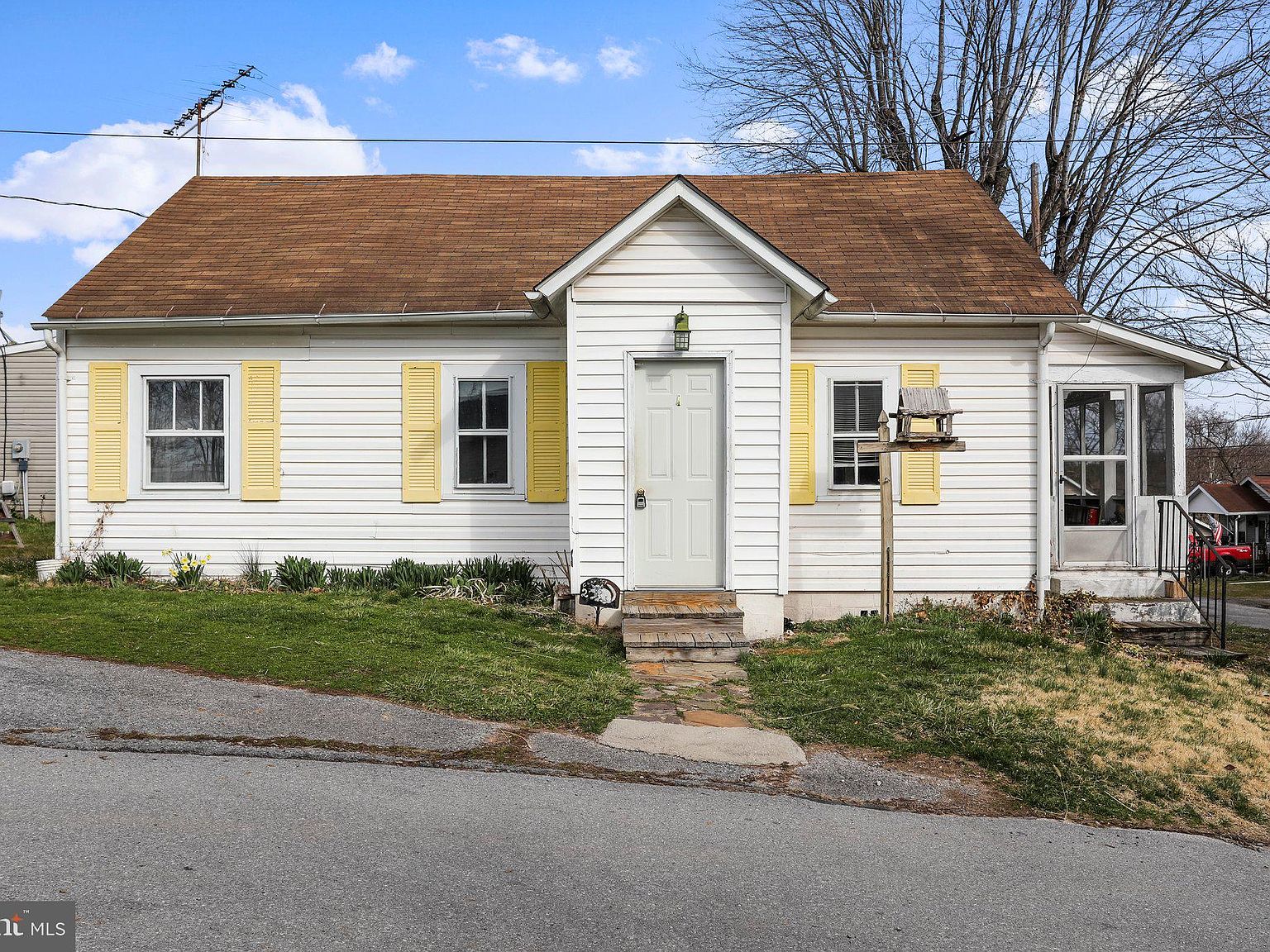 2 Clay St, Hancock, MD 21750 | Zillow