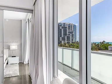 220 21st St Miami Beach FL | Zillow