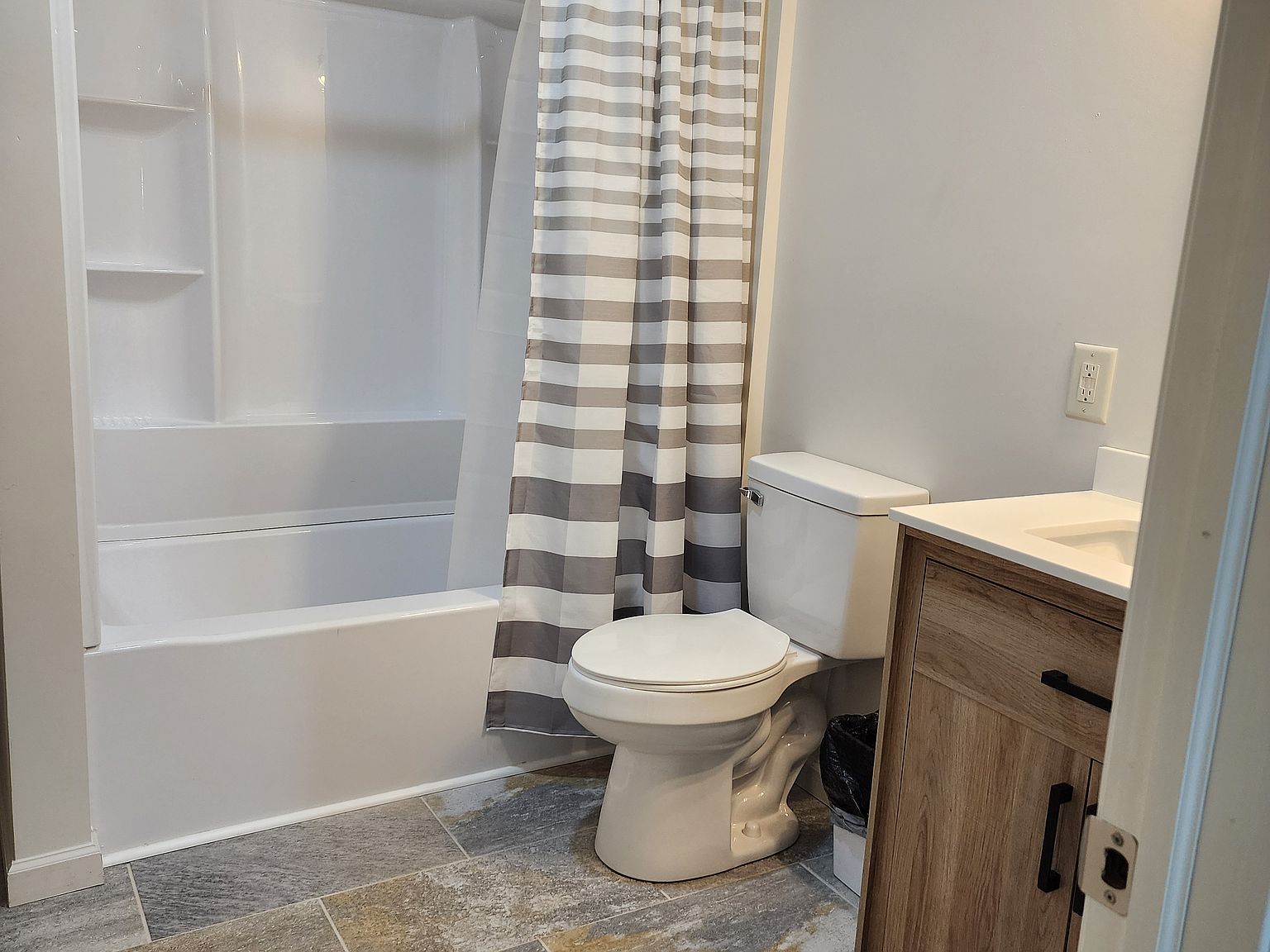 16 Corrine St #2, Danville, IL 61832 | Zillow