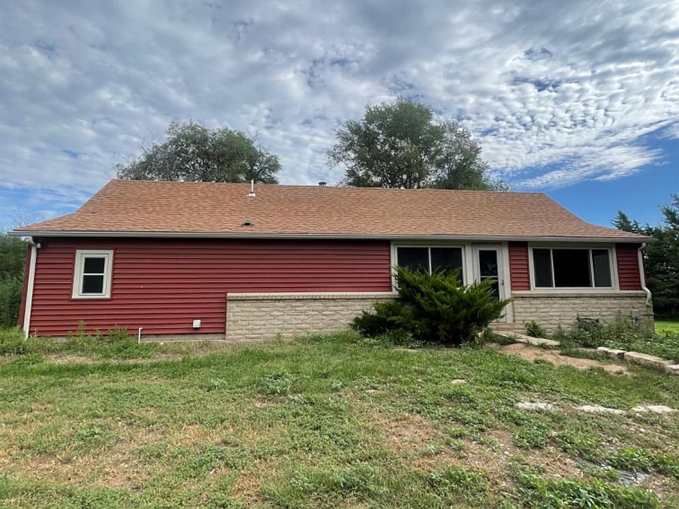 1565 NE 10th Ave, Saint John, KS 67576 | Zillow