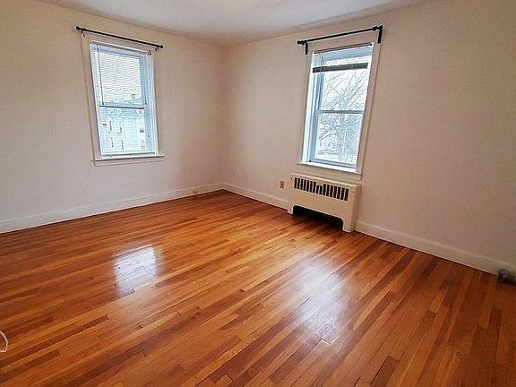31 Chestnut St APT 4, Worcester, MA 01609 | Zillow