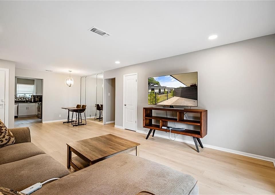 3655 Old Shell Rd Mobile AL | Zillow