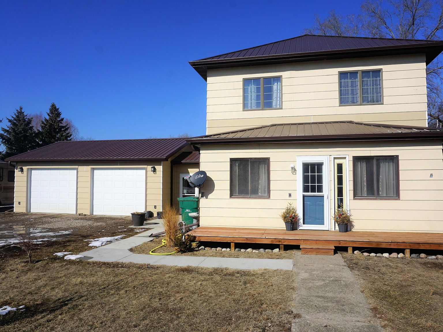406 E 7th St, Woonsocket, SD 57385 | Zillow